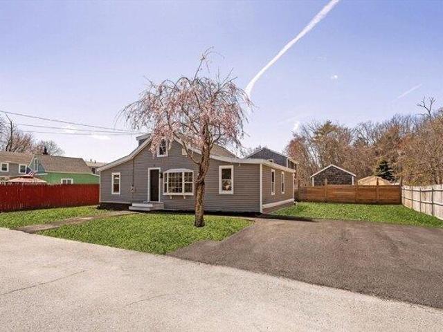 3 bedroom, Dartmouth MA 02747 104411002