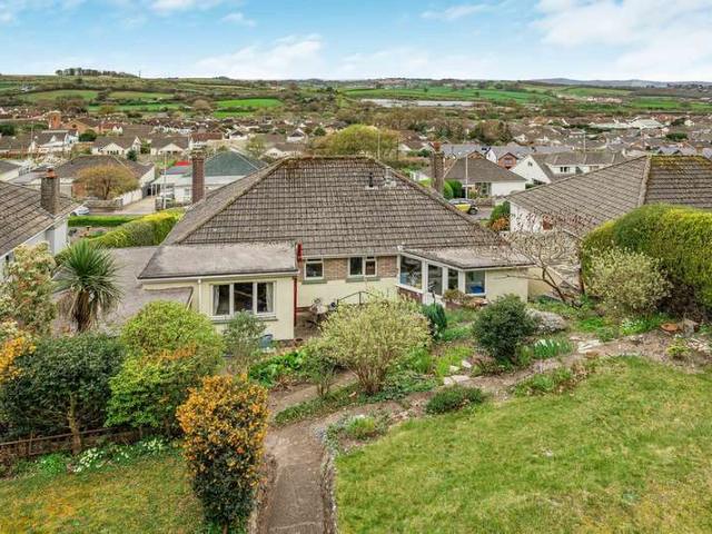 3 Bedroom Detached Bungalow