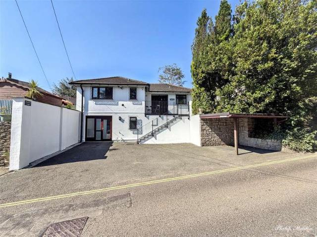 3 Bedroom Detached Bungalow
