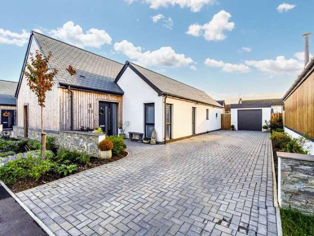 3 Bedroom Detached Bungalow