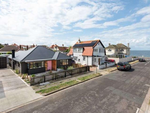 3 Bedroom Detached Bungalow