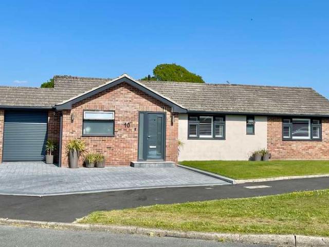 3 Bedroom Detached Bungalow