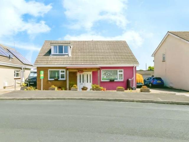 3 Bedroom Detached Bungalow