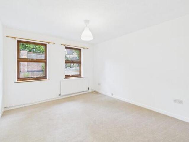 3 bedroom detached bungalow for rent in All Saints Road, Cheltenham GL52 2HA, GL52