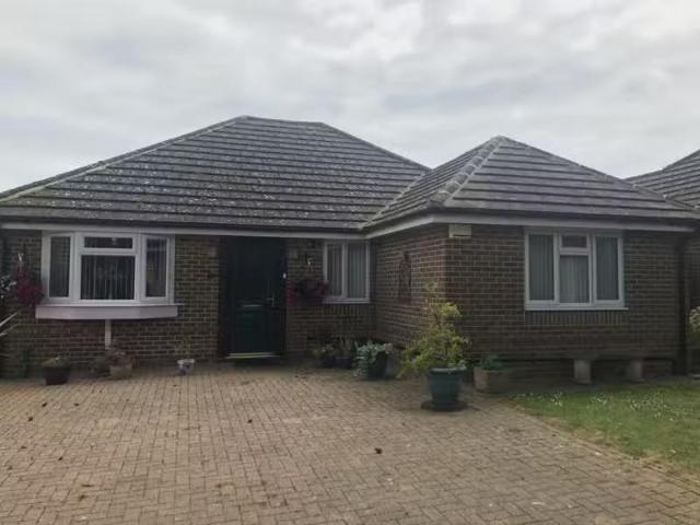3 bedroom detached bungalow for rent in Beauxfield, Whitfield.