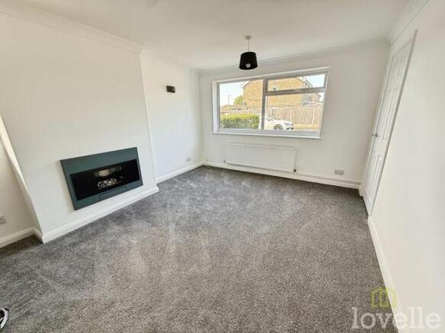 3 bedroom detached bungalow for rent in Garrick Close, Lincoln, LN5