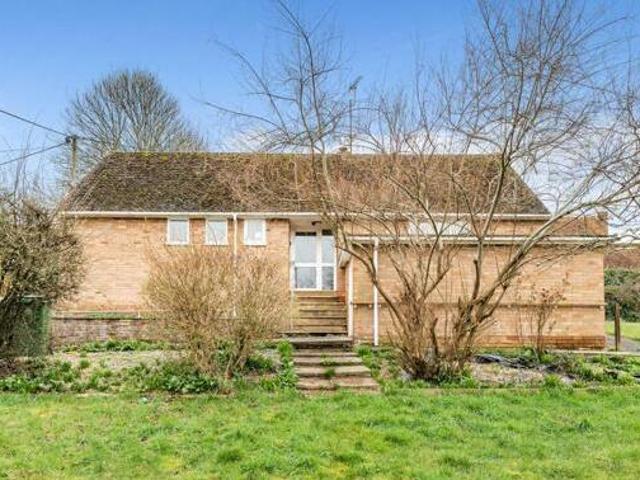 3 Bedroom Detached Bungalow For Rent In East Ilsley