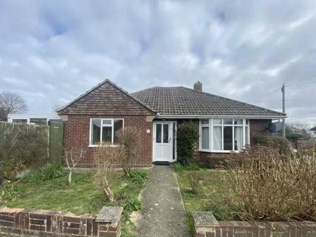 3 bedroom detached bungalow for rent in Firtree Close Rough Common CT2