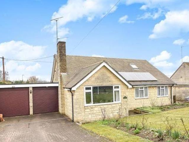 3 bedroom detached bungalow for rent in Middle Barton Oxfordshire OX7