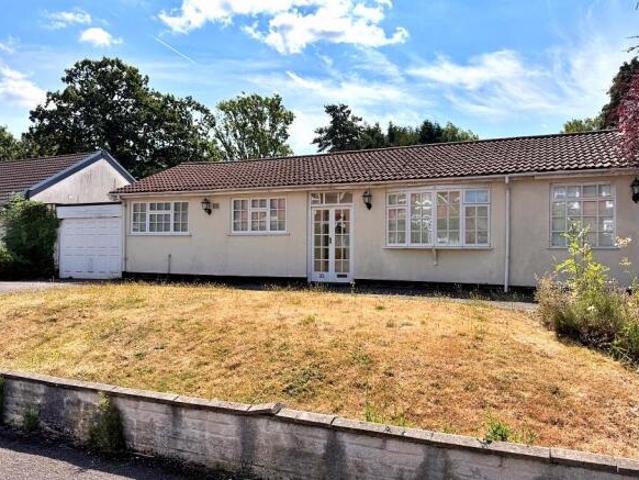 3 bedroom detached bungalow for rent in Selly Park, B29