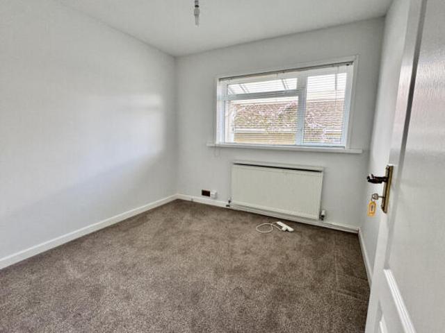 3 bedroom detached bungalow for rent in Potters Way, Poole, BH14