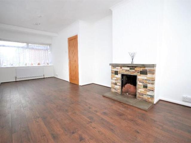 3 bedroom detached bungalow for rent in Warley Hill, Brentwood, Essex, CM13