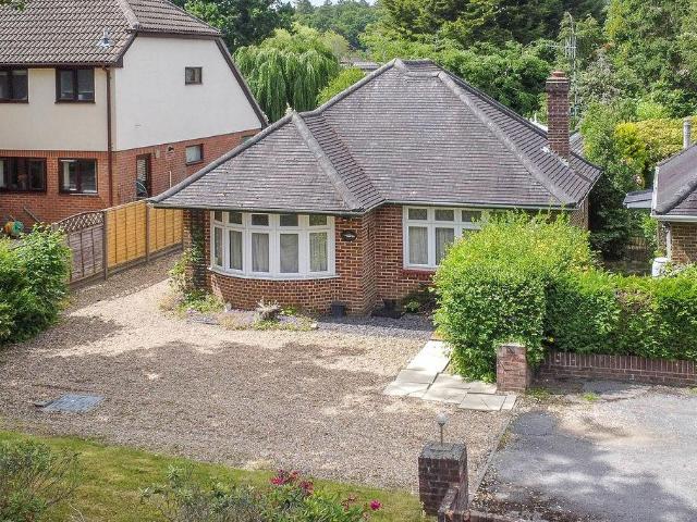 3 bedroom detached bungalow for sale