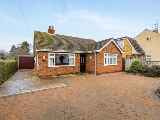 3 bedroom detached bungalow for sale