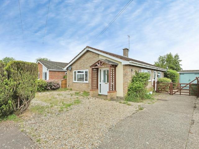 3 bedroom detached bungalow for sale