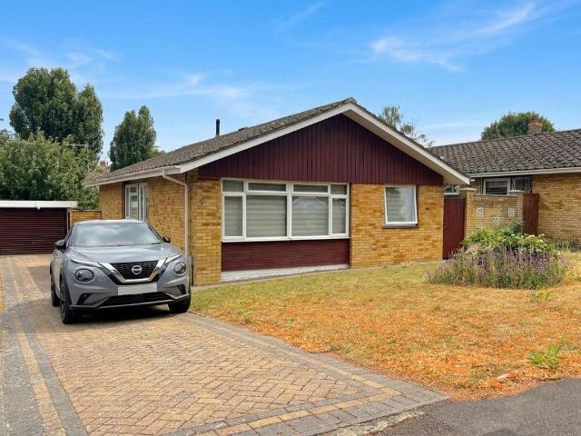 3 bedroom detached bungalow for sale