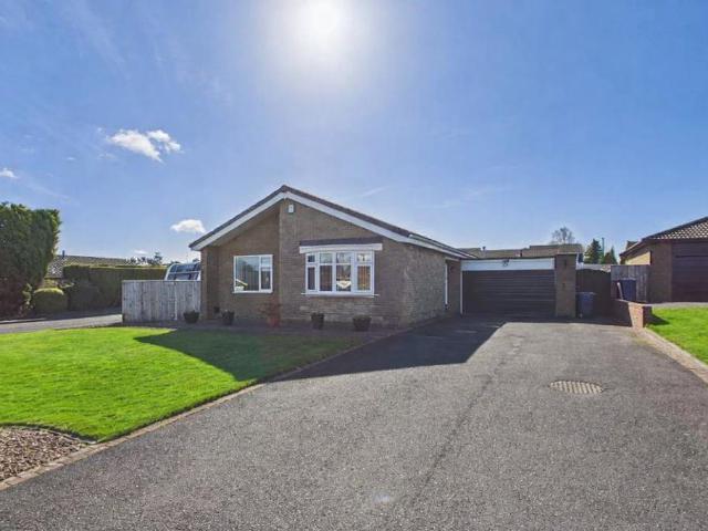 3 bedroom detached bungalow for sale