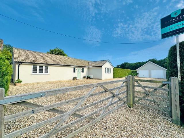 3 bedroom detached bungalow for sale