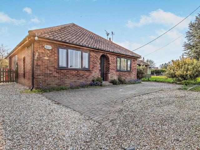 3 bedroom detached bungalow for sale