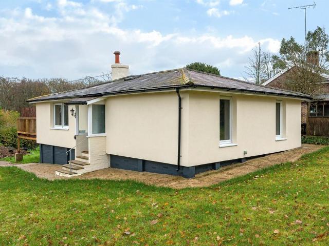 3 bedroom detached bungalow for sale