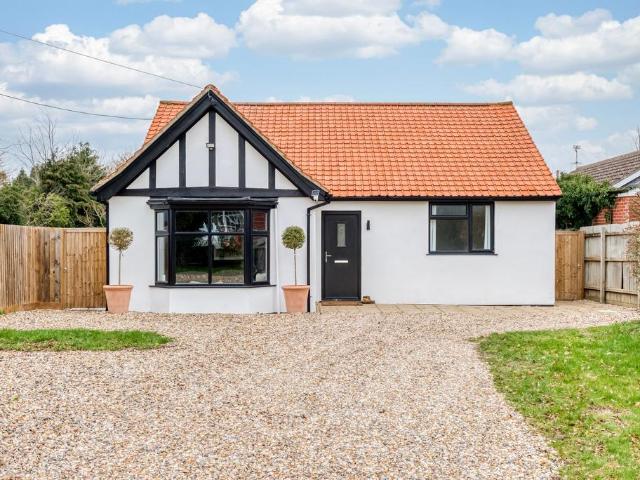 3 bedroom detached bungalow for sale