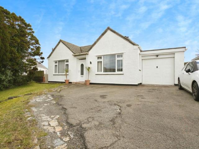 3 bedroom detached bungalow for sale