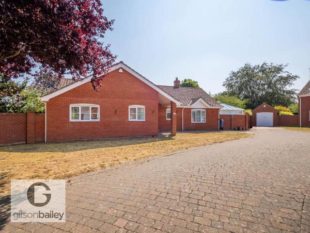 3 bedroom detached bungalow for sale
