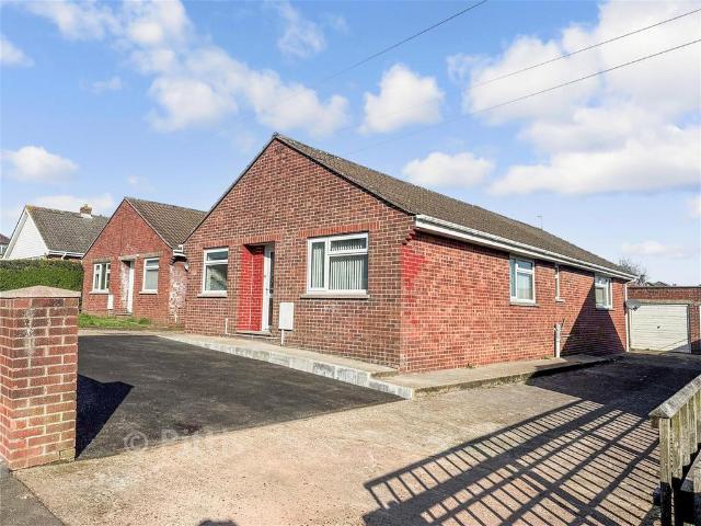 3 bedroom detached bungalow for sale