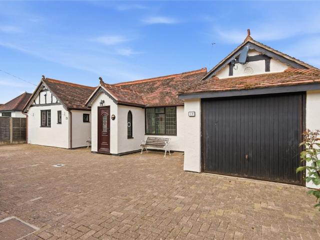 3 bedroom detached bungalow for sale