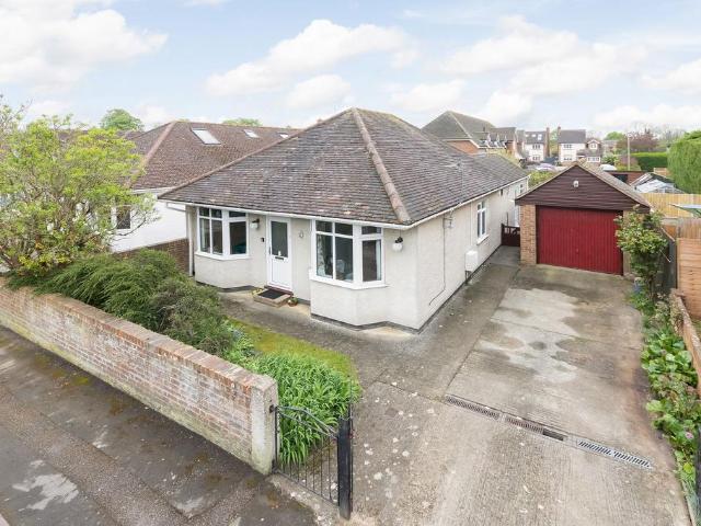 3 bedroom detached bungalow for sale
