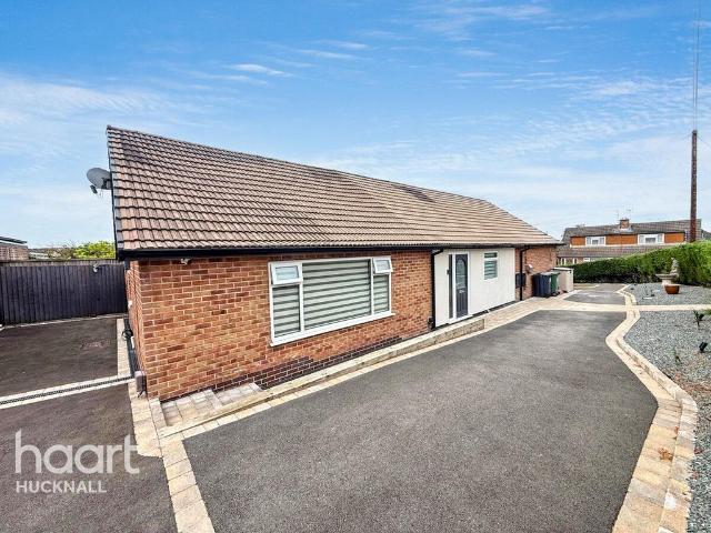 3 bedroom detached bungalow for sale