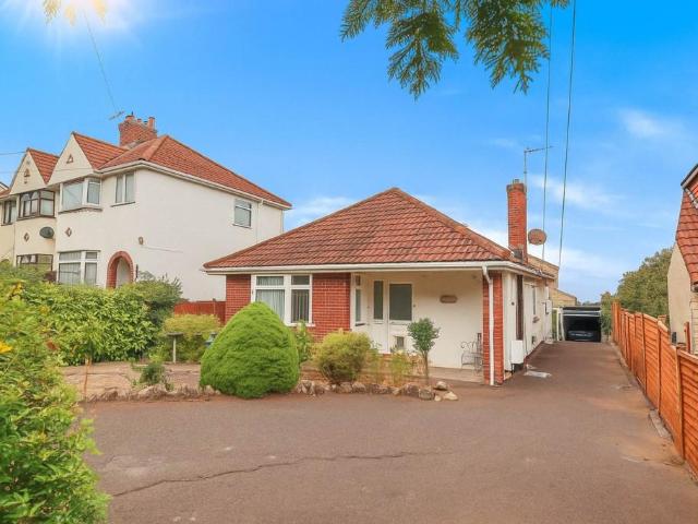 3 bedroom detached bungalow for sale