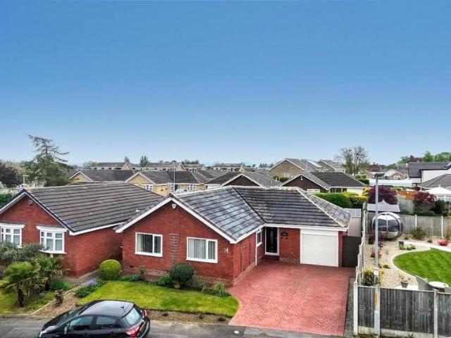 3 bedroom detached bungalow for sale