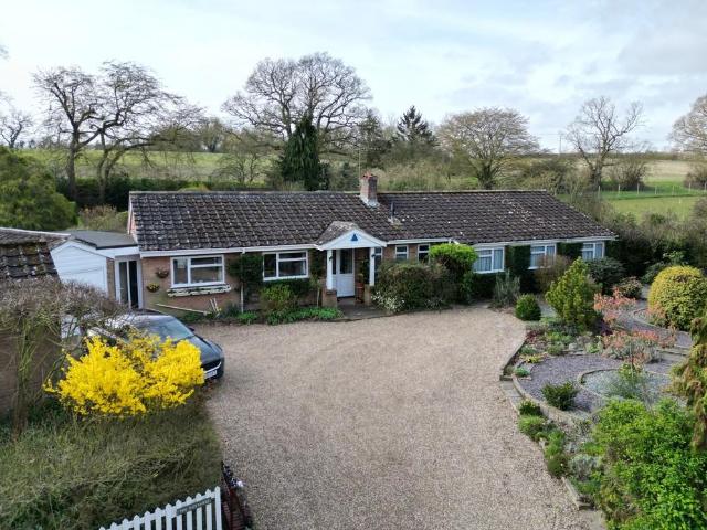 3 bedroom detached bungalow for sale