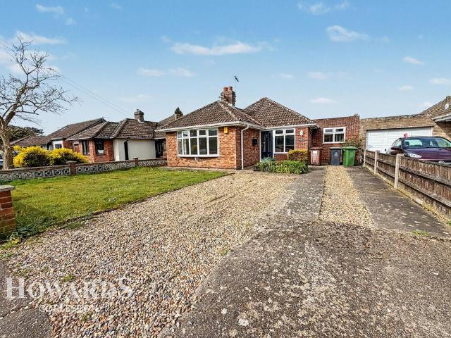 3 bedroom detached bungalow for sale