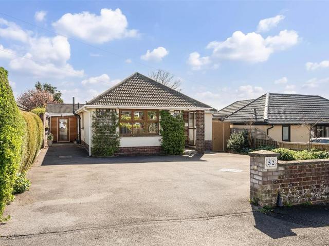 3 bedroom detached bungalow for sale
