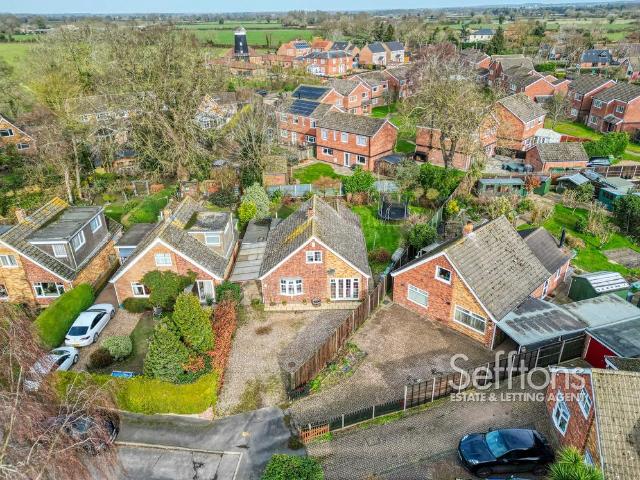 3 bedroom detached bungalow for sale