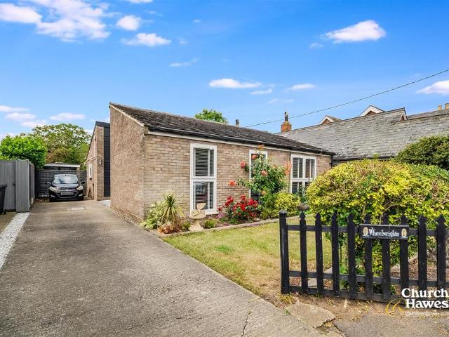3 bedroom detached bungalow for sale