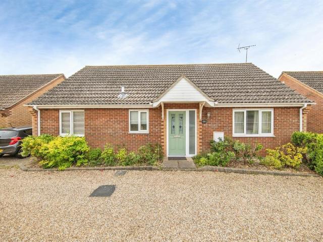 3 bedroom detached bungalow for sale