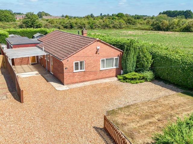 3 bedroom detached bungalow for sale