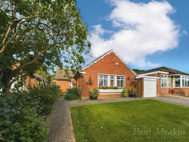3 bedroom detached bungalow for sale