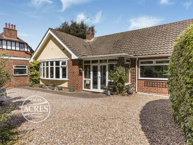 3 bedroom detached bungalow for sale