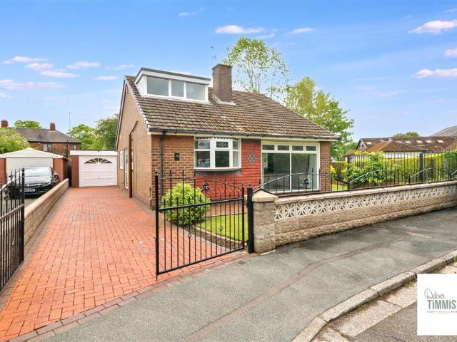 3 bedroom detached bungalow for sale