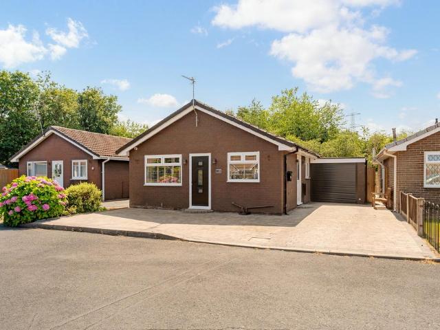 3 bedroom detached bungalow for sale