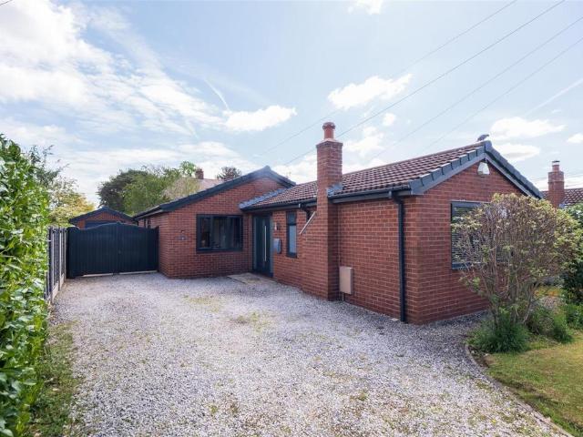 3 bedroom detached bungalow for sale