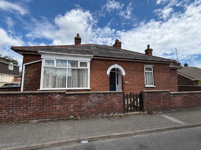 3 bedroom detached bungalow for sale
