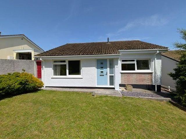 3 bedroom detached bungalow for sale