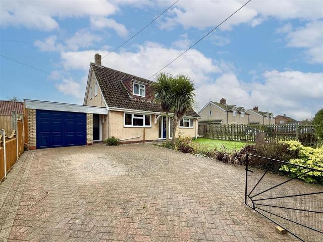 3 bedroom detached bungalow for sale