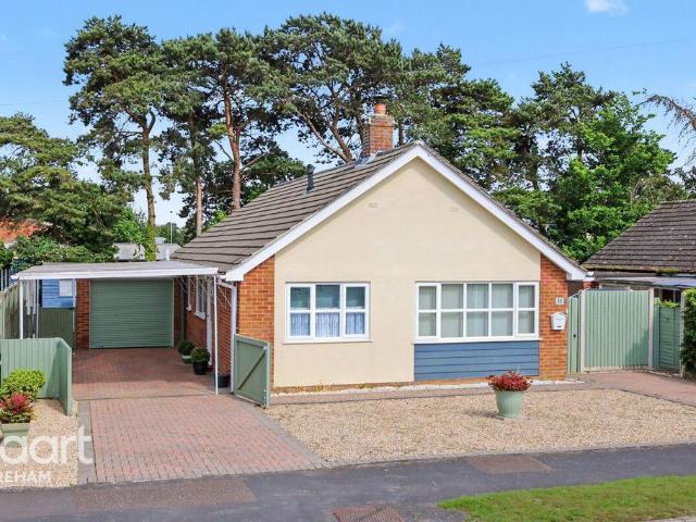 3 bedroom detached bungalow for sale