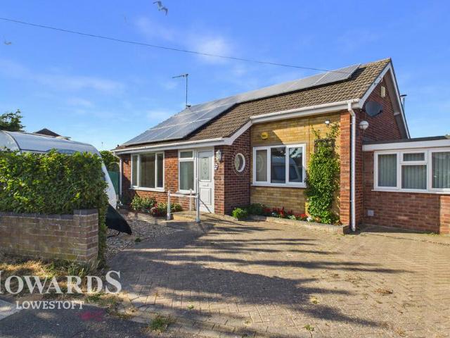 3 bedroom detached bungalow for sale